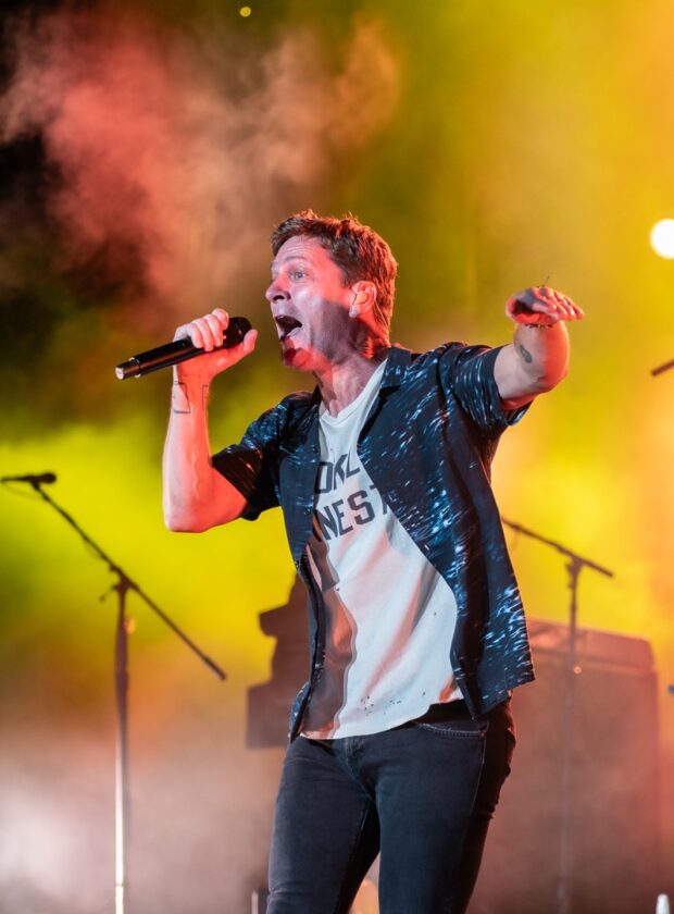 Concert honors hurricane heroes, local children’s charities | News ...